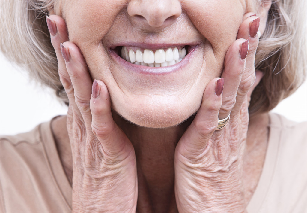 How To Deal With Losing Teeth in Seniors - Remarkable Medicine